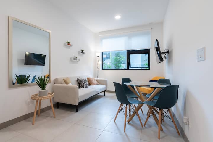 Elegancia Apt In Downtown W Concierge+pool+parking - San José