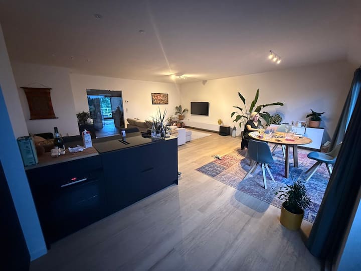 Peaceful And Spacious Apartment. - Zwijndrecht