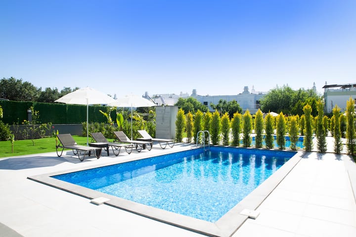 Villa With Pool Near The Sea In Bodrum Yalikavak - Yalıkavak