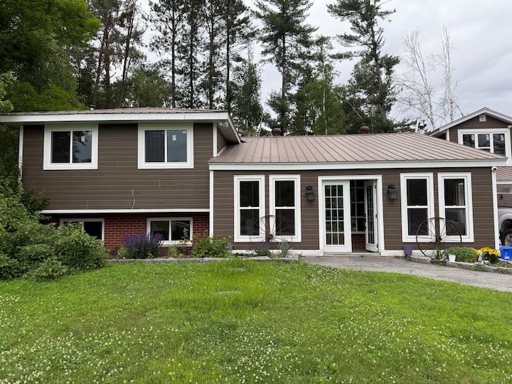 Serenity Shore Cottage - Bracebridge