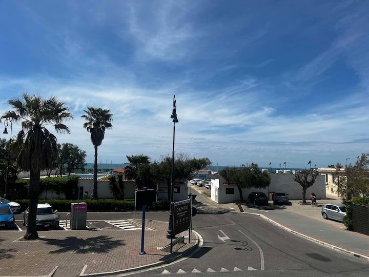 Appartamento Fronte Mare Interno 2 - Fiumicino