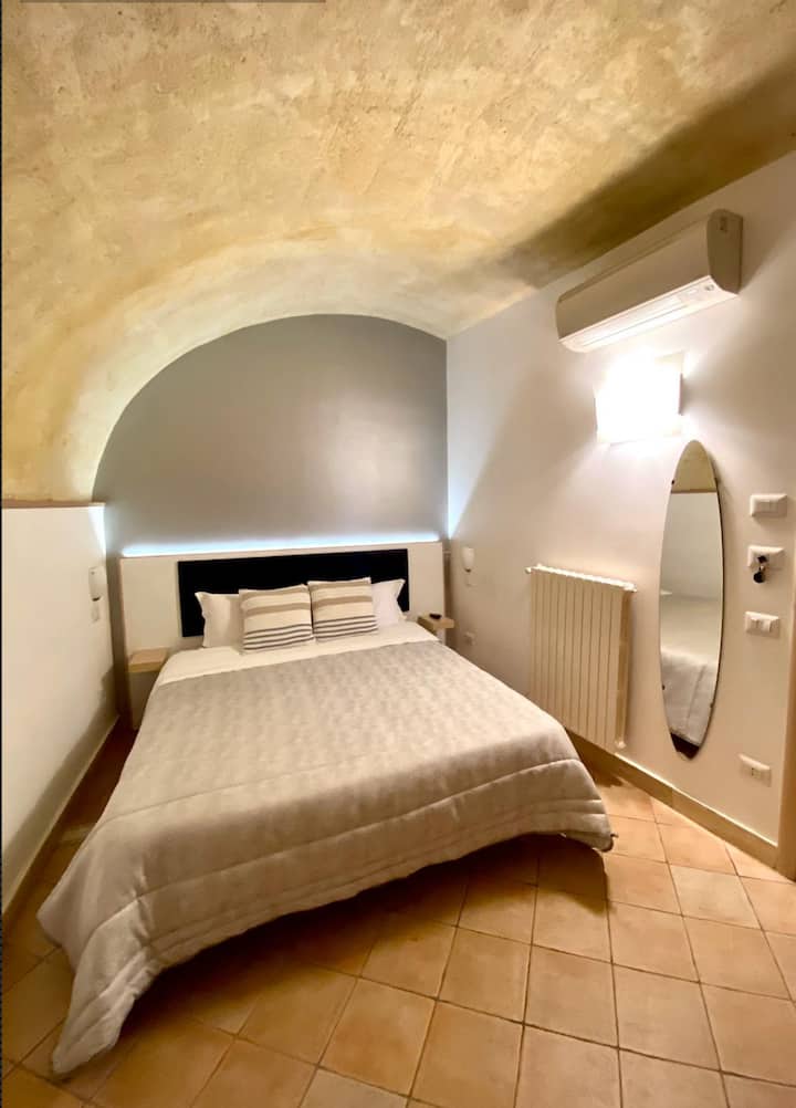 Tiny And Cosy Room. Il Sorriso Dei Sassi. - Matera