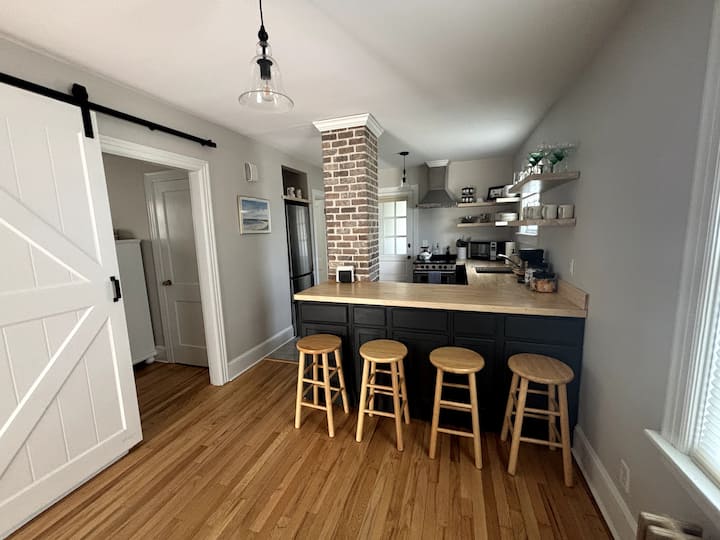 Cedars Cottage - Tiverton, RI