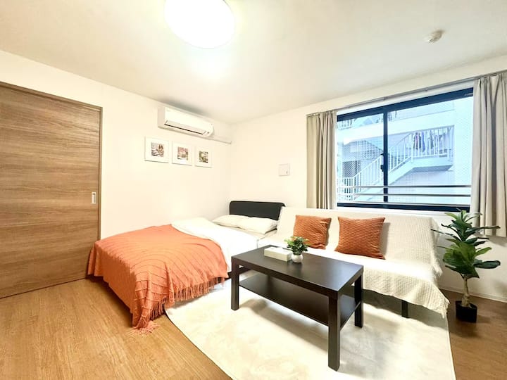 D201toyohomes渋谷中央御苑・都営大江戸線西新宿五丁目駅から徒歩6分・2部屋最大5名 - Tokyo