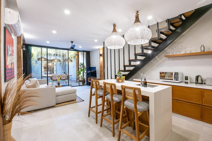 Atelier Luxe Canggu | Designtownhouse & Pool - Canggu