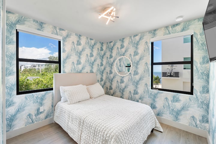 Stylish Oceanview Kayak Getaway W/ Pool & Hot Tub! - Key Largo