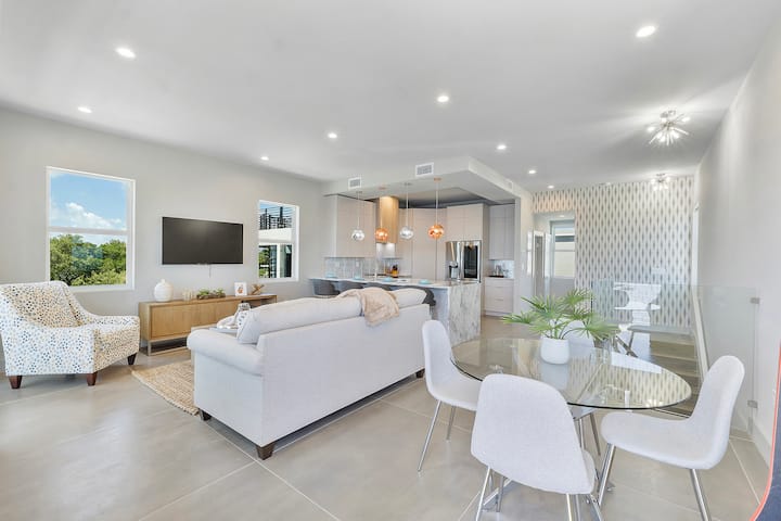 Waterfront Oasis: Pool, Spa & Complimentary Kayaks - Key Largo