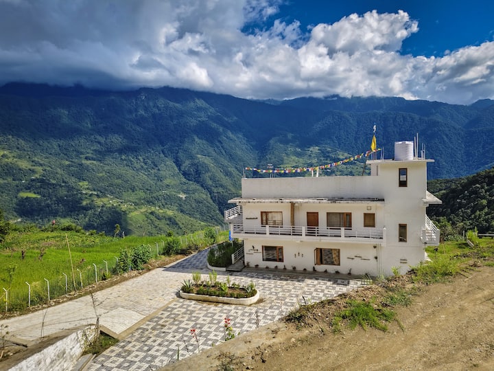Traditional Homestay Hoongla Inn - Near Tawang - Tawang