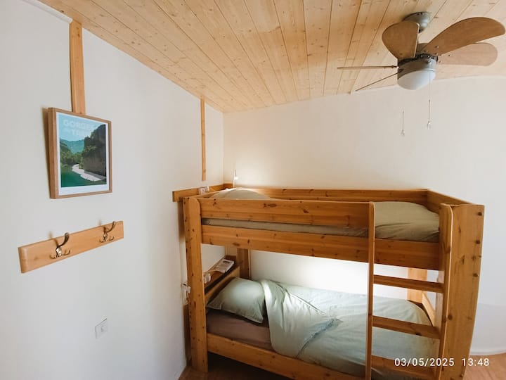 Maison Saury Chambre D'hôtes - Louis - Florac