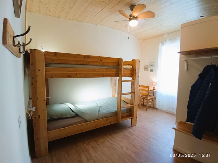 Maison Saury Chambre D'hôtes - Louis - Florac