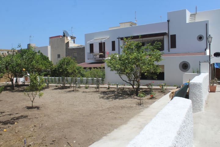 Camelia Con Terrazza Vicino Spiaggia Ab 240 - Lipari