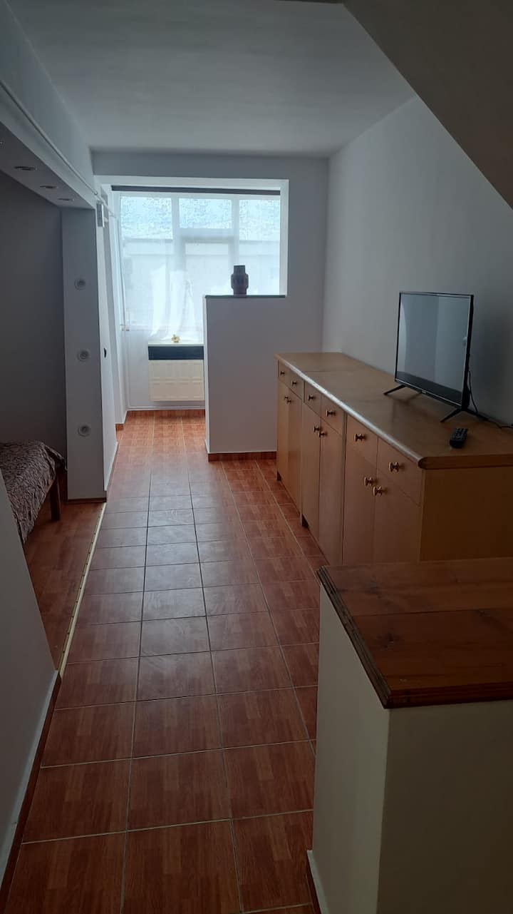 ÎNchiriere Garsonieră Central - Târgu Jiu