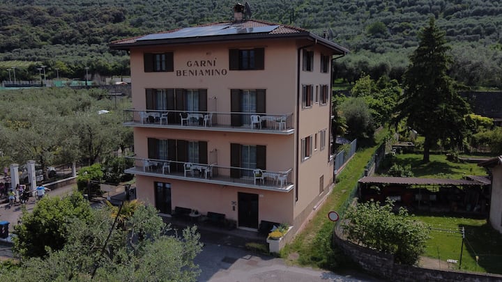 Dachwohnung Mit Charme &Ausblick - Nago-Torbole