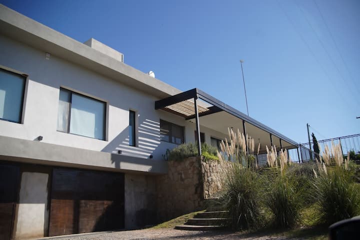 Espectacular Casa A Una Cuadra Del Lago - Villa Carlos Paz