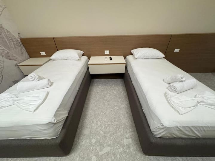 Santorini Village Drymades - Dhërmi