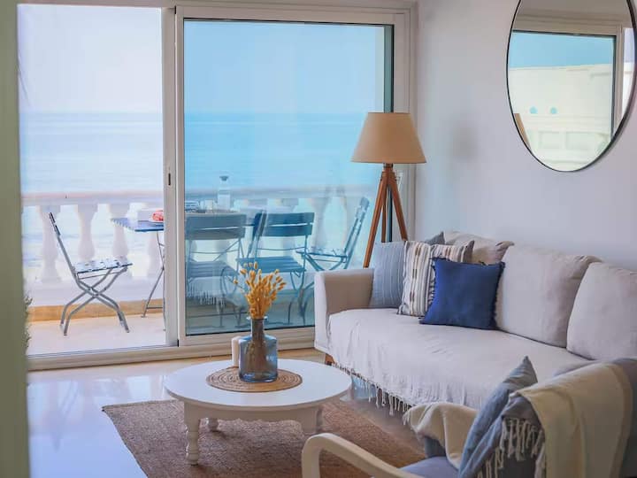 La Vague Bleue – Appartement Pieds Dans L’eau - Túnez