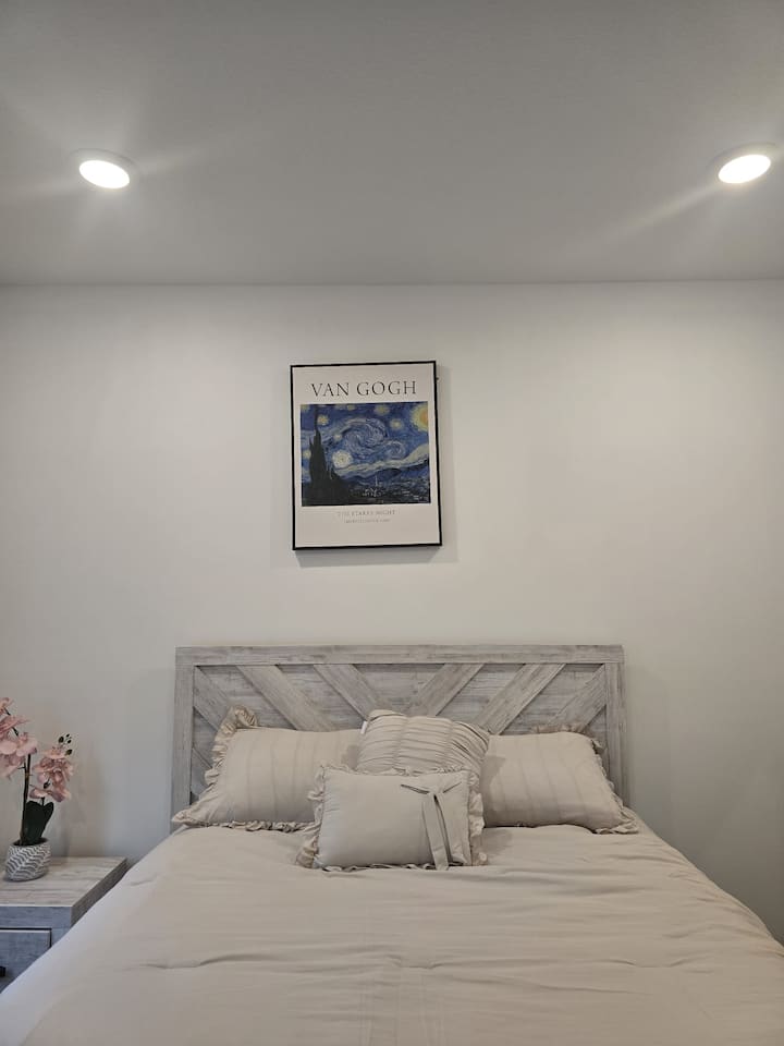 Bedroom 385-b1 With Shared Bath - 세인트폴