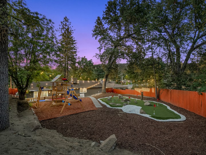 Stay W/ Mario Games + Hottub + Mini Golf + Bowling - Oakhurst, CA