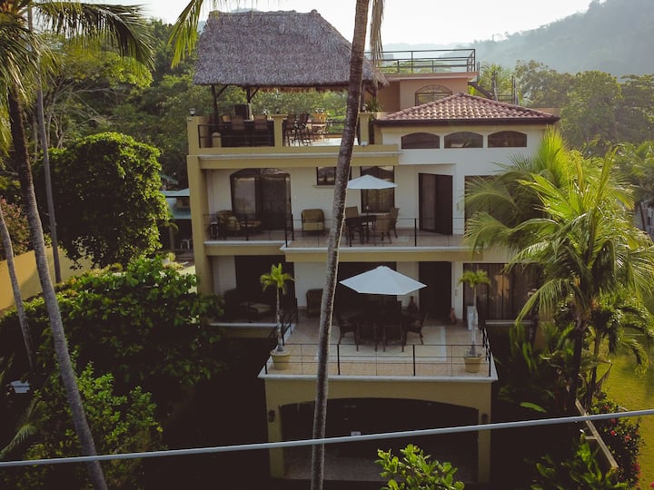 Beachfront Exotic Family/groups/wedding/fishing - Costa Rica