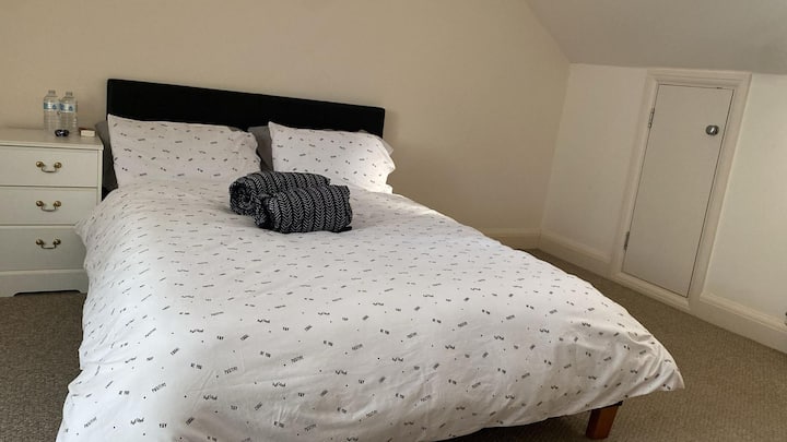 Homey Rooms In Sittingbourne - Sittingbourne