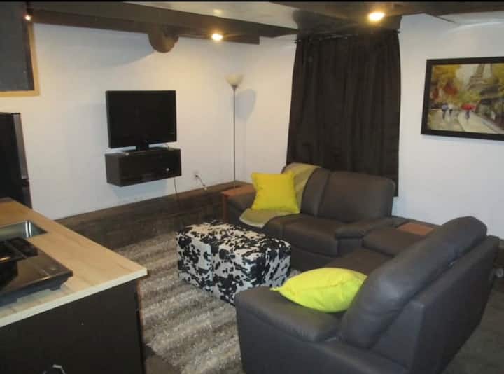 Centrally Located Separate Suite - Saskatchewan