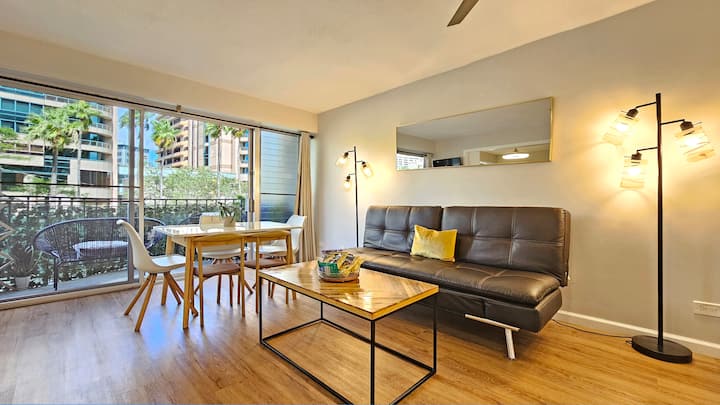 Aloha Stay – 2br W/ Free Parking - Honolulu