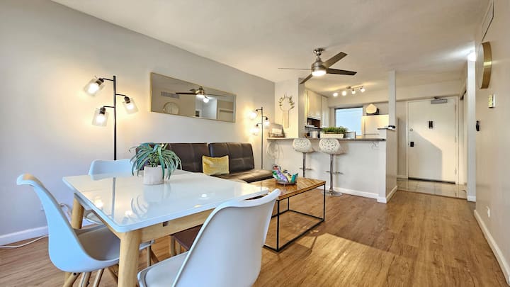 Aloha Stay – 2br W/ Free Parking - Honolulu, HI