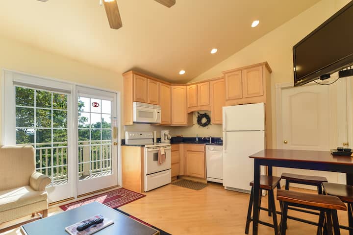 Secret Of Saugatuck Sts 2b/1ba Lower Level Nature - Saugatuck, MI