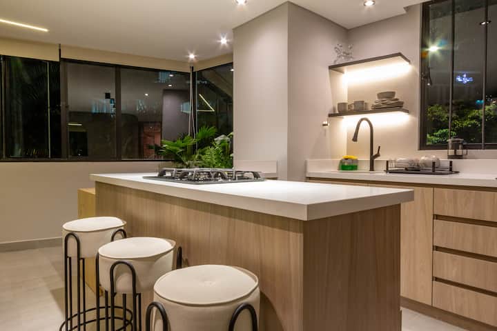 Loft Elegante Y Luminoso Poblado - Medellín