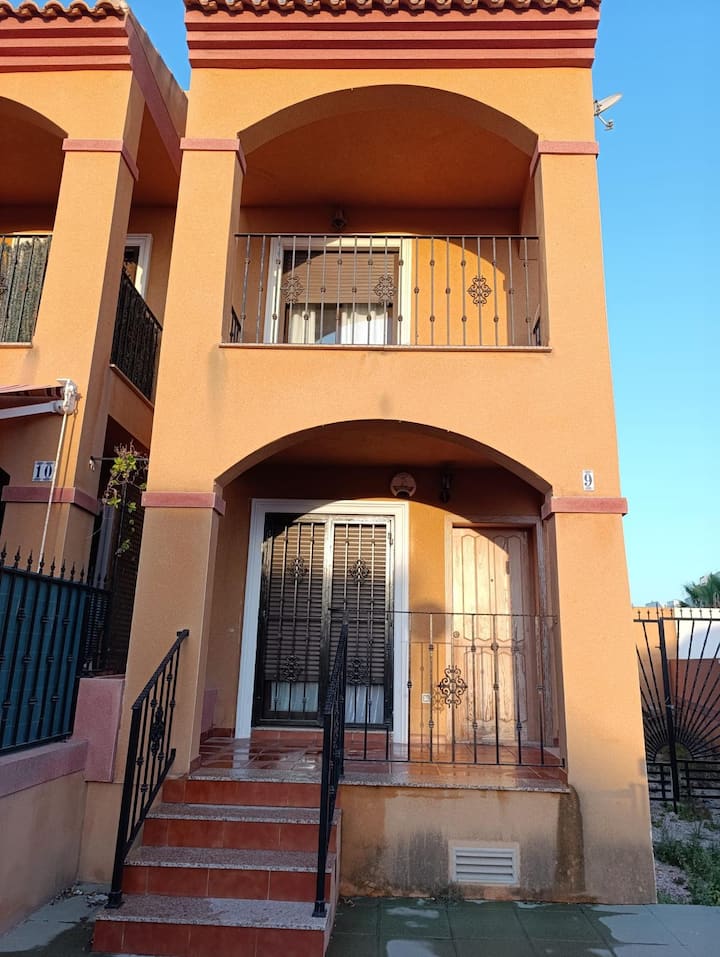 Tu Oasis Con Piscina Y Terraza. - Torrevieja