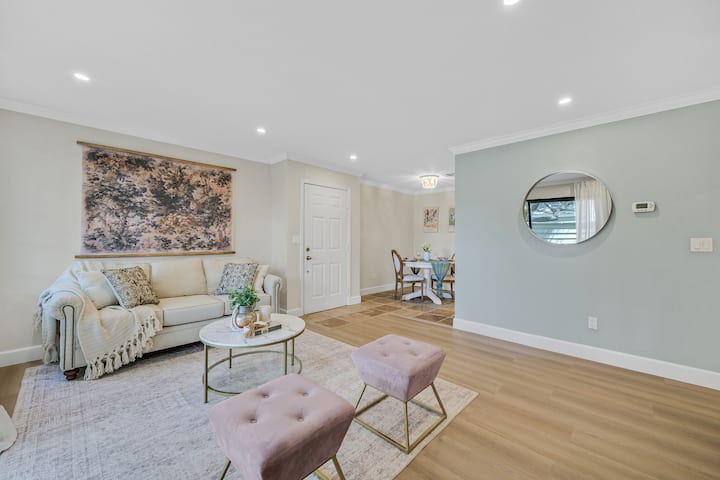 Gated Condo Steps From Downtown San Ramon - San Ramón, CA