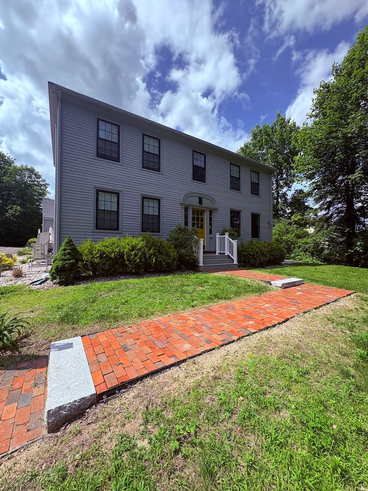 New Listing!
Yellow Door Guest House - Freeport, ME