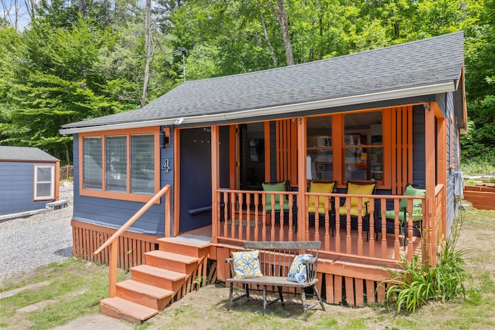 Relaxing Alton Stay W/ Amenities - Sunset Waterfront, Gilmanton Iron Works