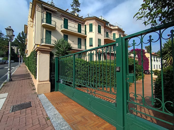 Regina House - Bordighera
