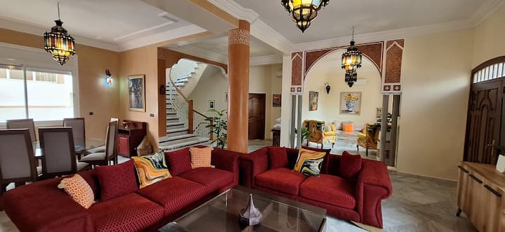 Spacieuse Villa Avec Piscine Proche Plage - Agadir