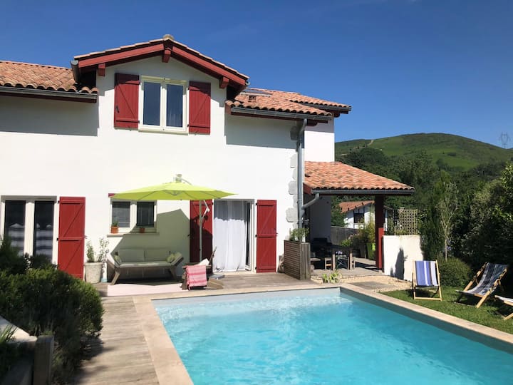 Maison Entre Mer Et Montagne - Hendaye