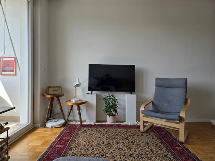 Calm & Bright Apartment In Neukölln - Berlin