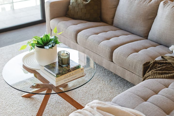 65" Tv | Gym | Pool | City Views - Nedlands