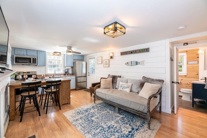 Cozy Lake Retreat-sunroom & Firepit Near Gunstock - Alton, NH