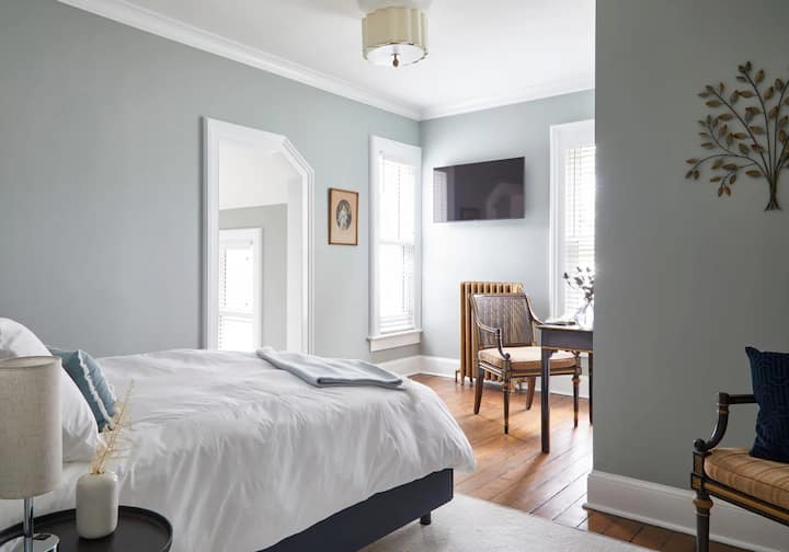 Kent Collection | The Victorian | Room 4 - Kent, CT