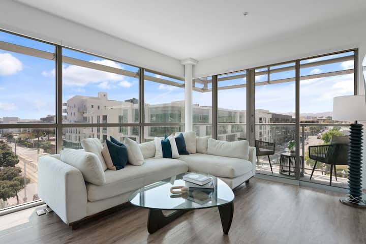 Anse Lasio |Penthouse Ocean View Pool, Bbq Rooftop - Santa Monica, CA