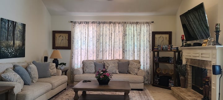 The House At High Meadow - San Antonio, TX