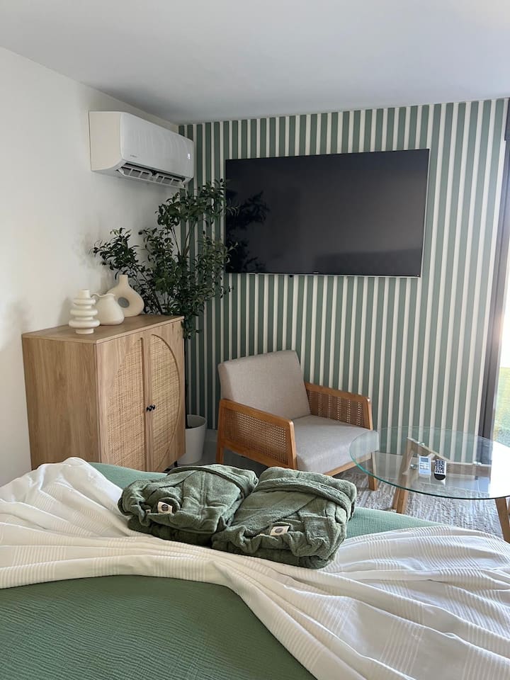 Suite Avec Jacuzzi  Piscine Vue Panoramique - Les Pennes-Mirabeau