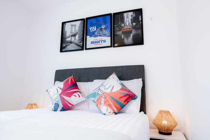 The Nyc Snooze – Double Room + Parking - County Galway