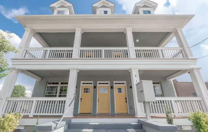 Most Chic Downtown Apt - Durham, NC