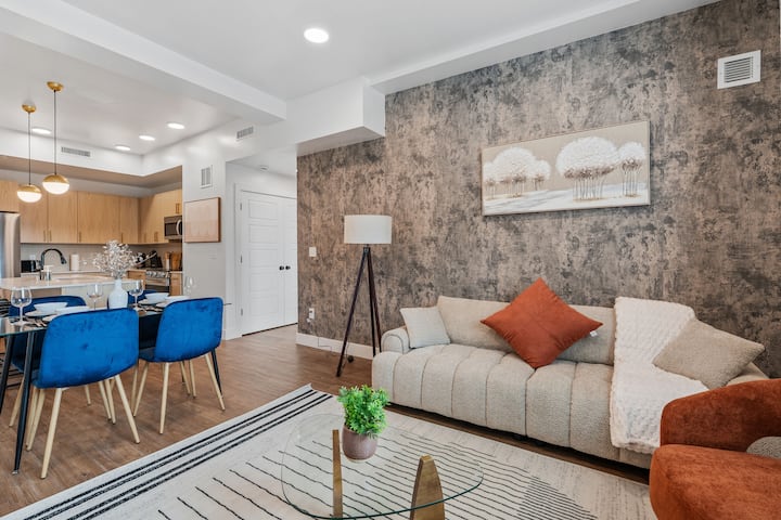 2br Slc Gem Steps From City Creek - Salt Lake City, UT