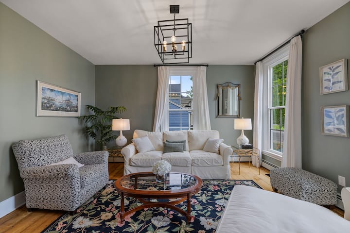 Oramel G. Johnson Historic Home Circa 1850 - Niagara Falls