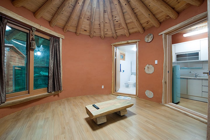 장성편백숲황토펜션 황토구들4호 - Gwangju