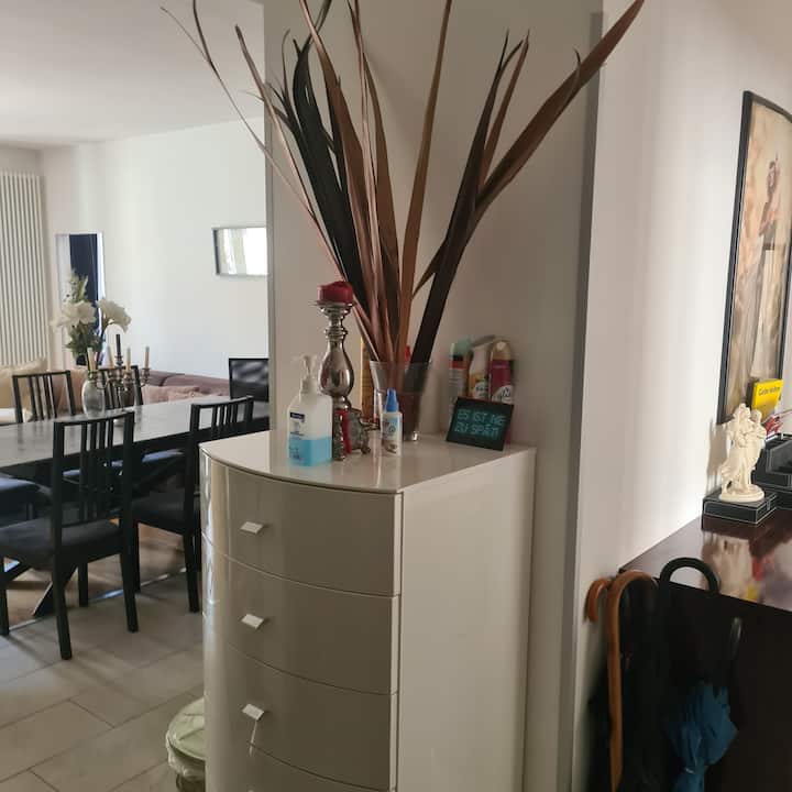 Privat 4 Zi. Wohn. München - Munich