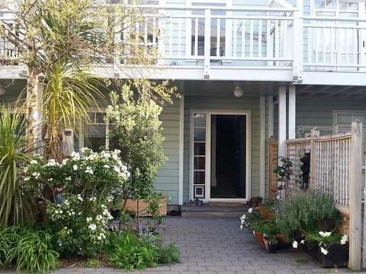 Sunny, Cosy Townhouse In Central Wellington - Wellington